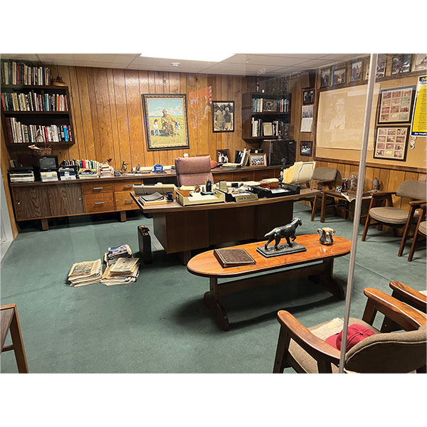 On the Road — Bentonville, Arkansas, Part 1 – Kovels