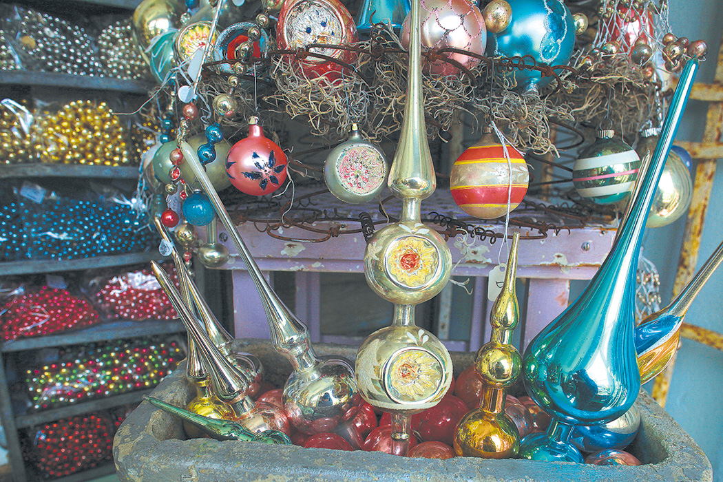 Shiny Brite Christmas Ornaments – Kovels